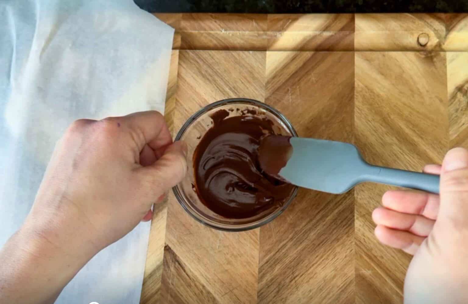 3 Ingredient Date Snickers Bars - Healthy & Easy Recipe - The Sweet ...