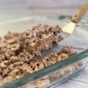 3 Ingredient Date Snickers Bars - Healthy & Easy Recipe - Healthy ...